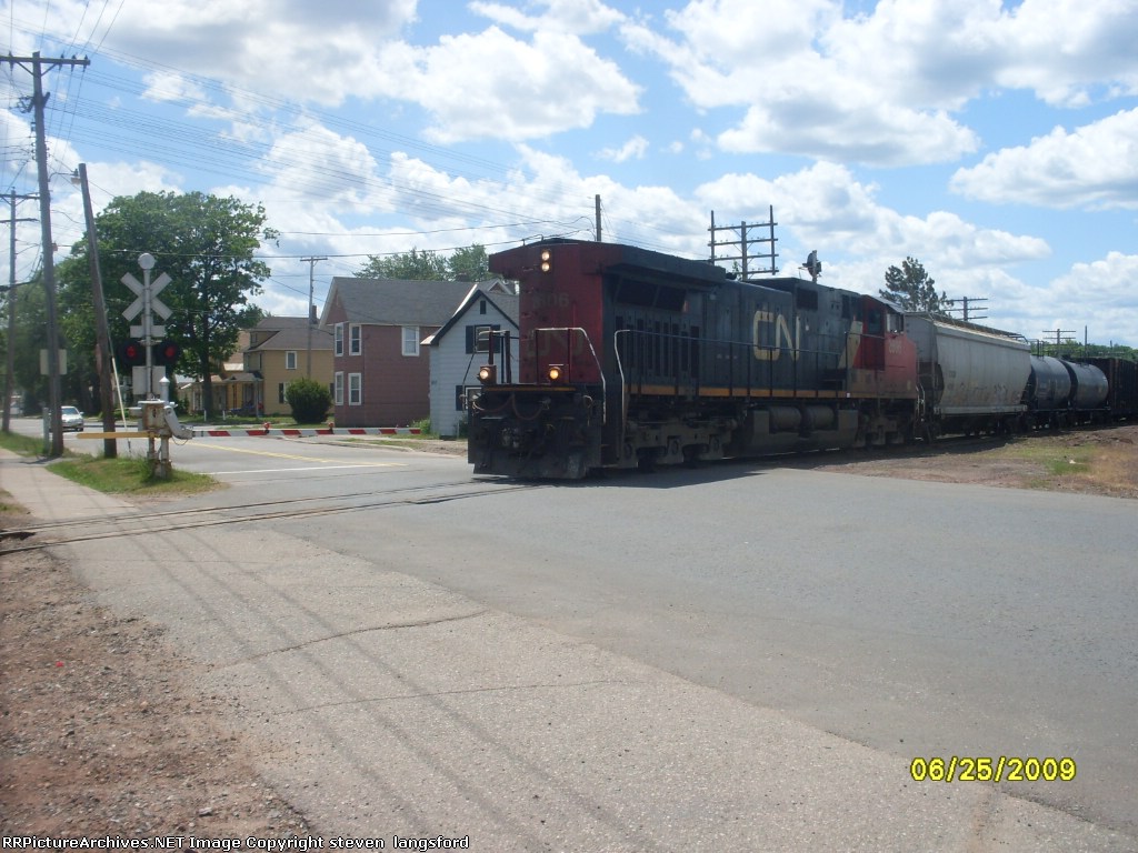 CN Crossing Baldwin Ave
